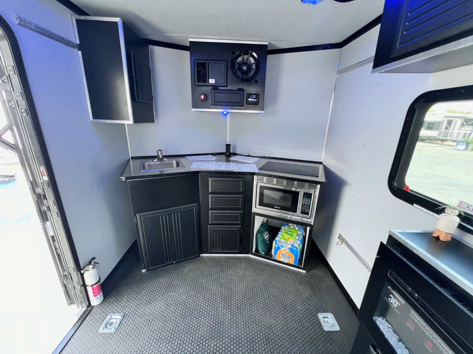 RV Open House: 2024 Continental Cargo Trailer Weekender Preview - RV Trader