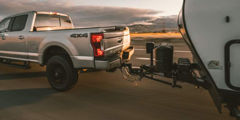How to Choose the Right Tow Hitch for Your RV - RV Trader Blog