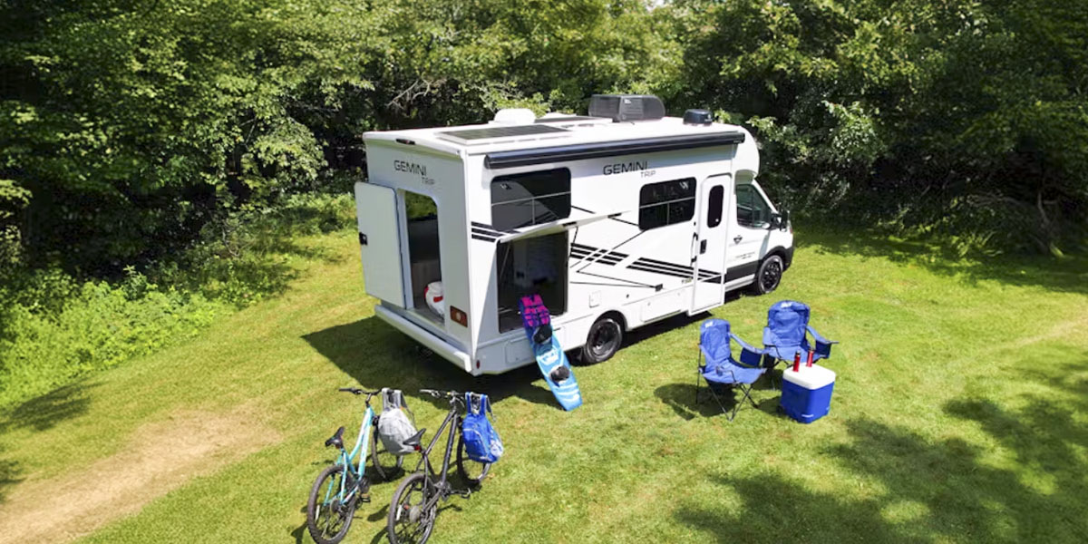 Thor Motor Coach Introduces New 2025 Class B and Class C RV Floorplans ...