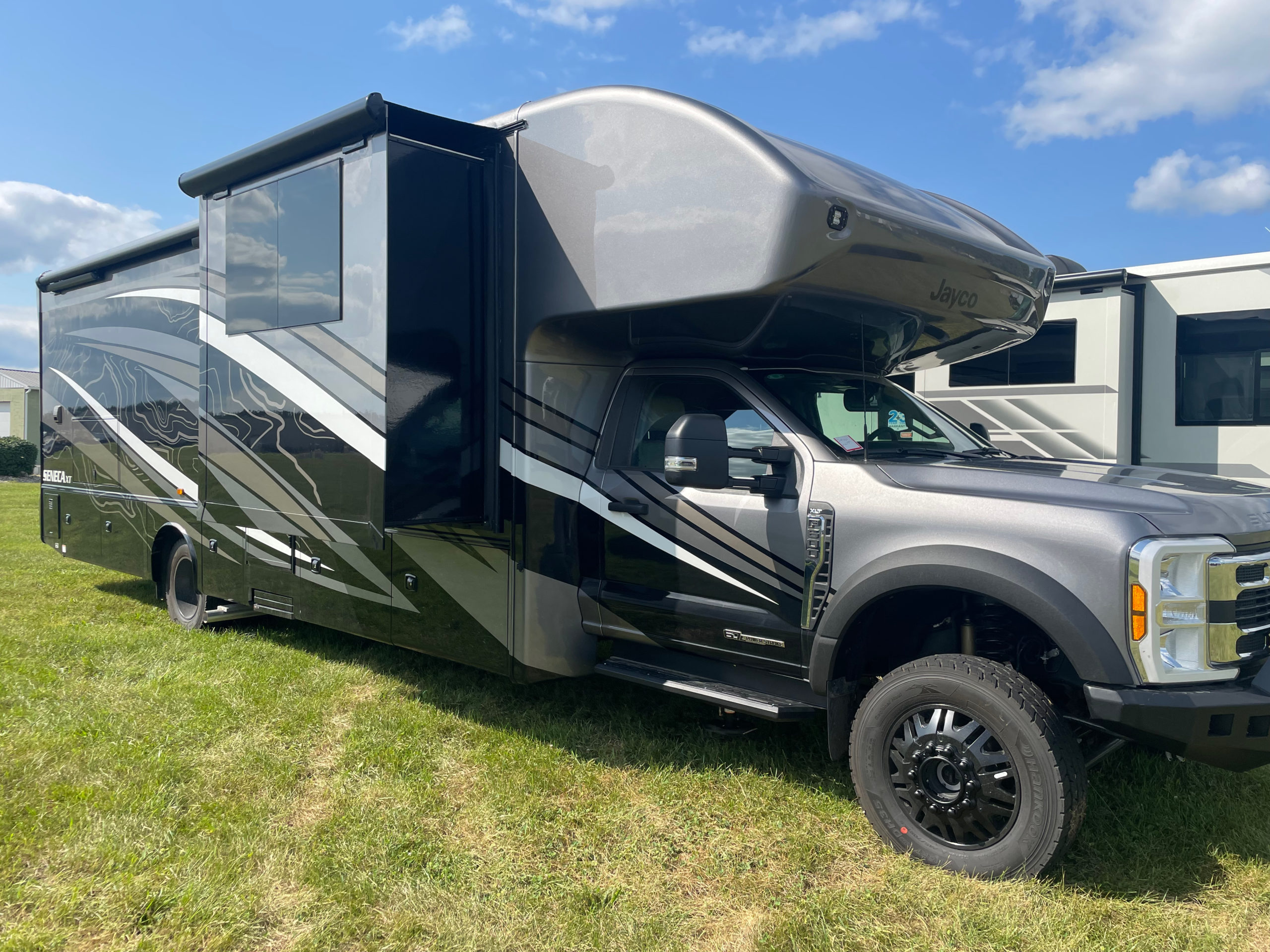 4 Super C Models with Monster Towing Capacity - RV Trader Blog